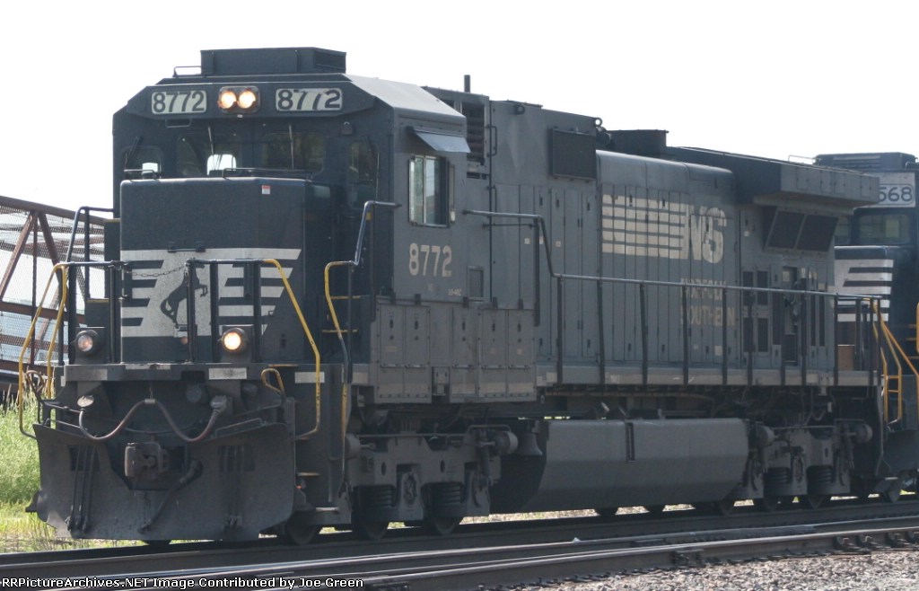 NS 8772